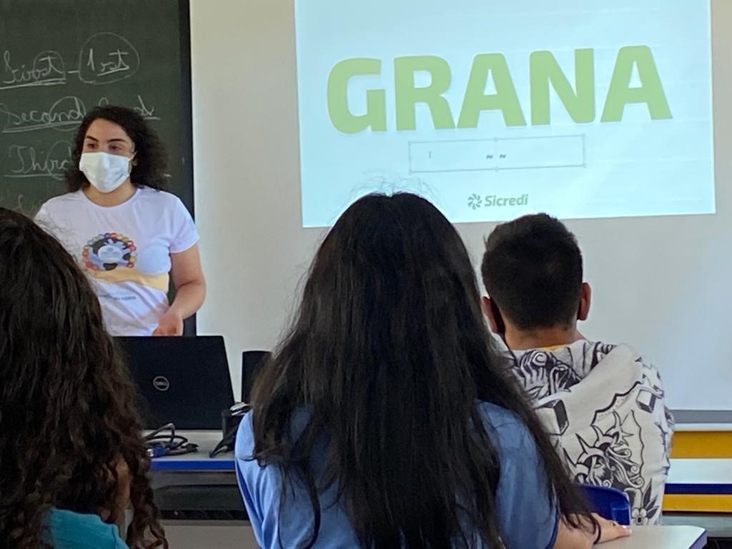 Acadêmicos de Administração da Univale estão em foco no Mercado de ...